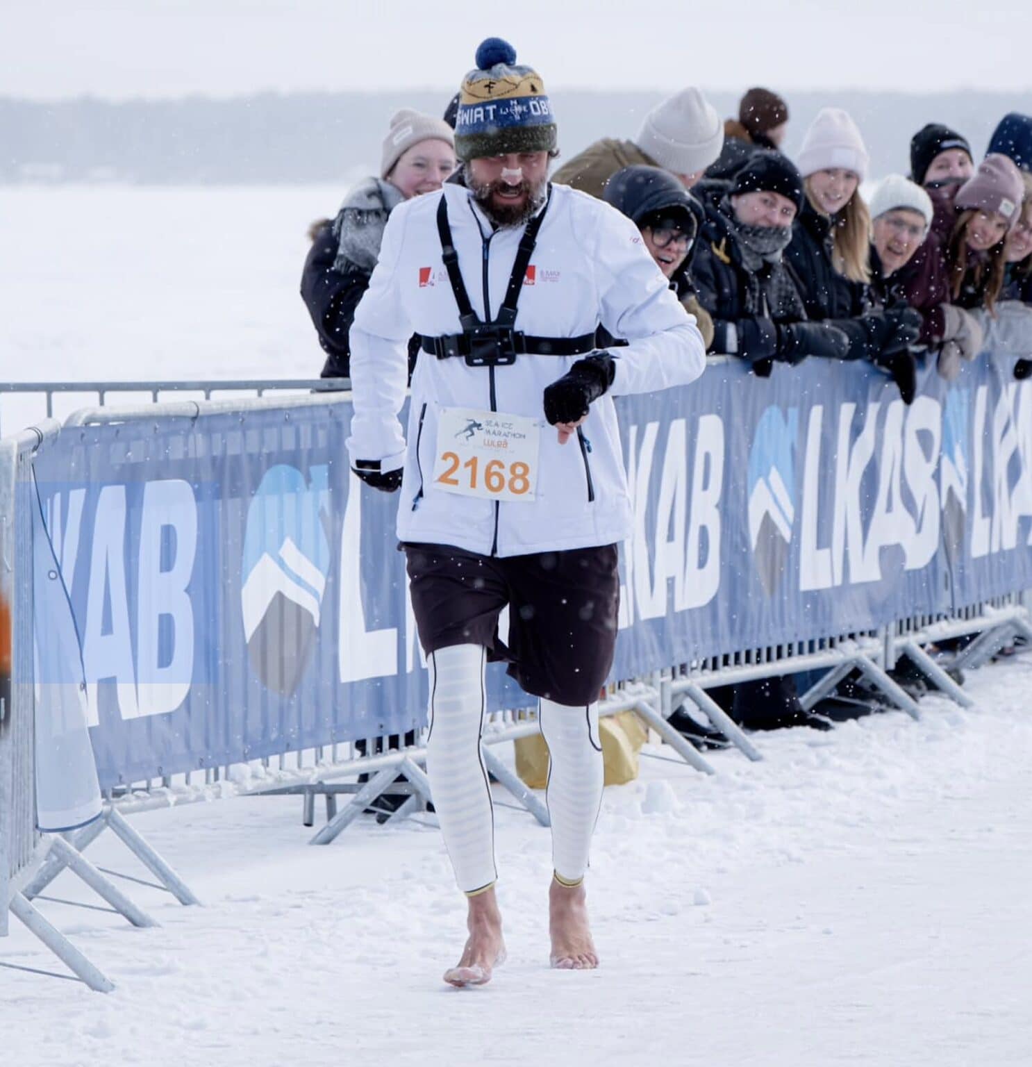 Polish Runner Breaks Guinness Record For Fastest Barefoot Half Marathon ...